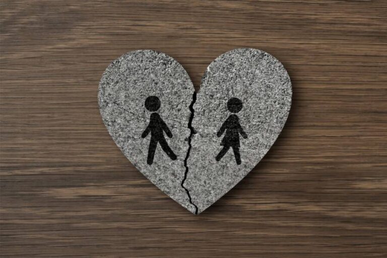 6 Reasons People Lose Interest Suddenly - Detangle Love